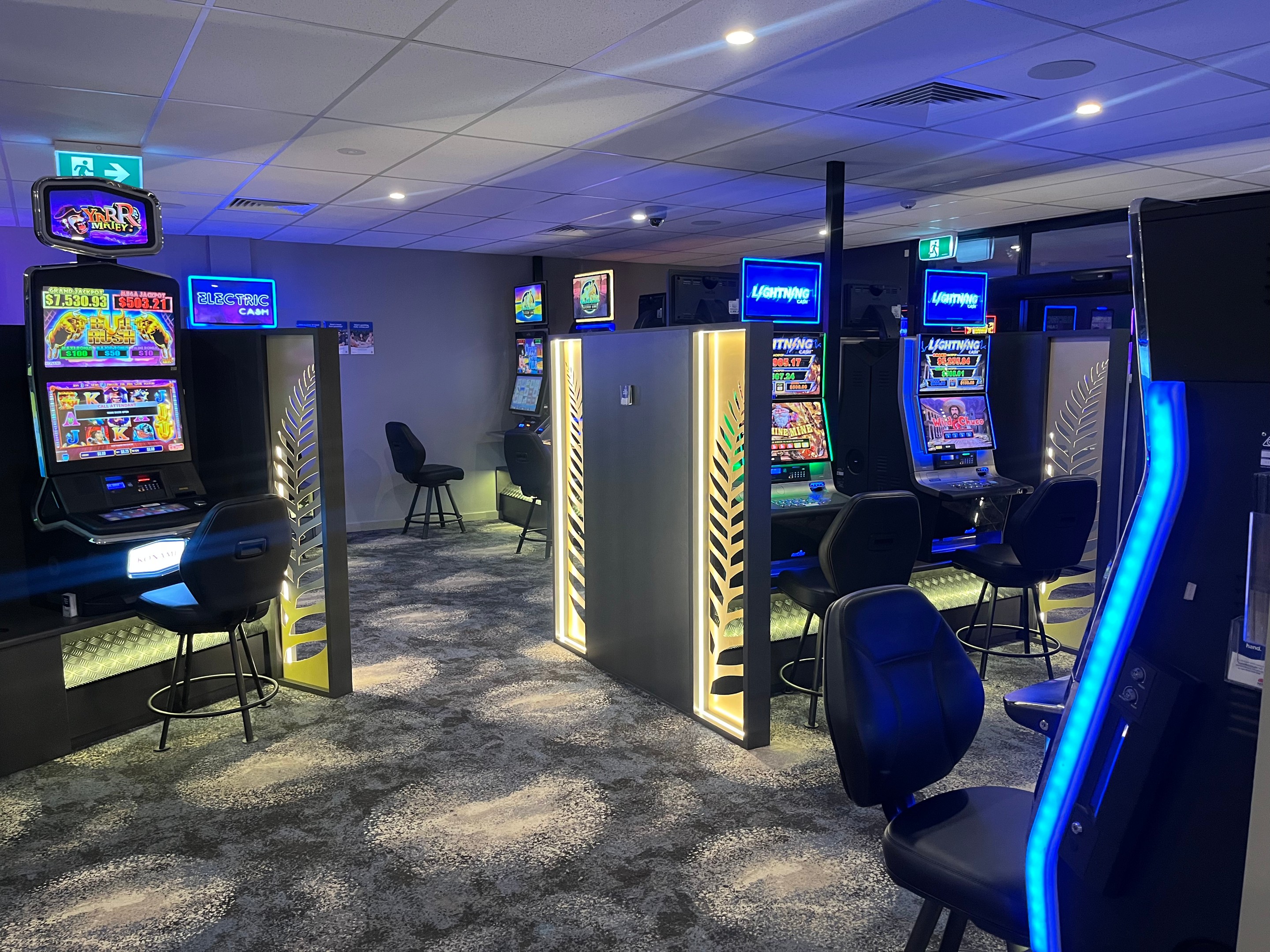 Bases for Poker and Electronic Gaming Machines | Gaming Machine Bases ...