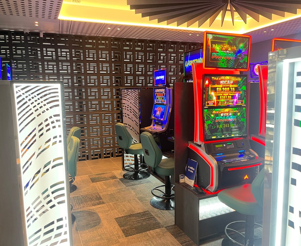 Maclean Bowling Club | Gaming Machine Bases Australia
